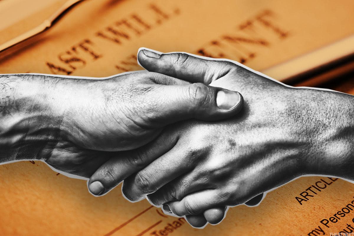 What Is a Living Trust? Different Types & How to Set One Up - TheStreet