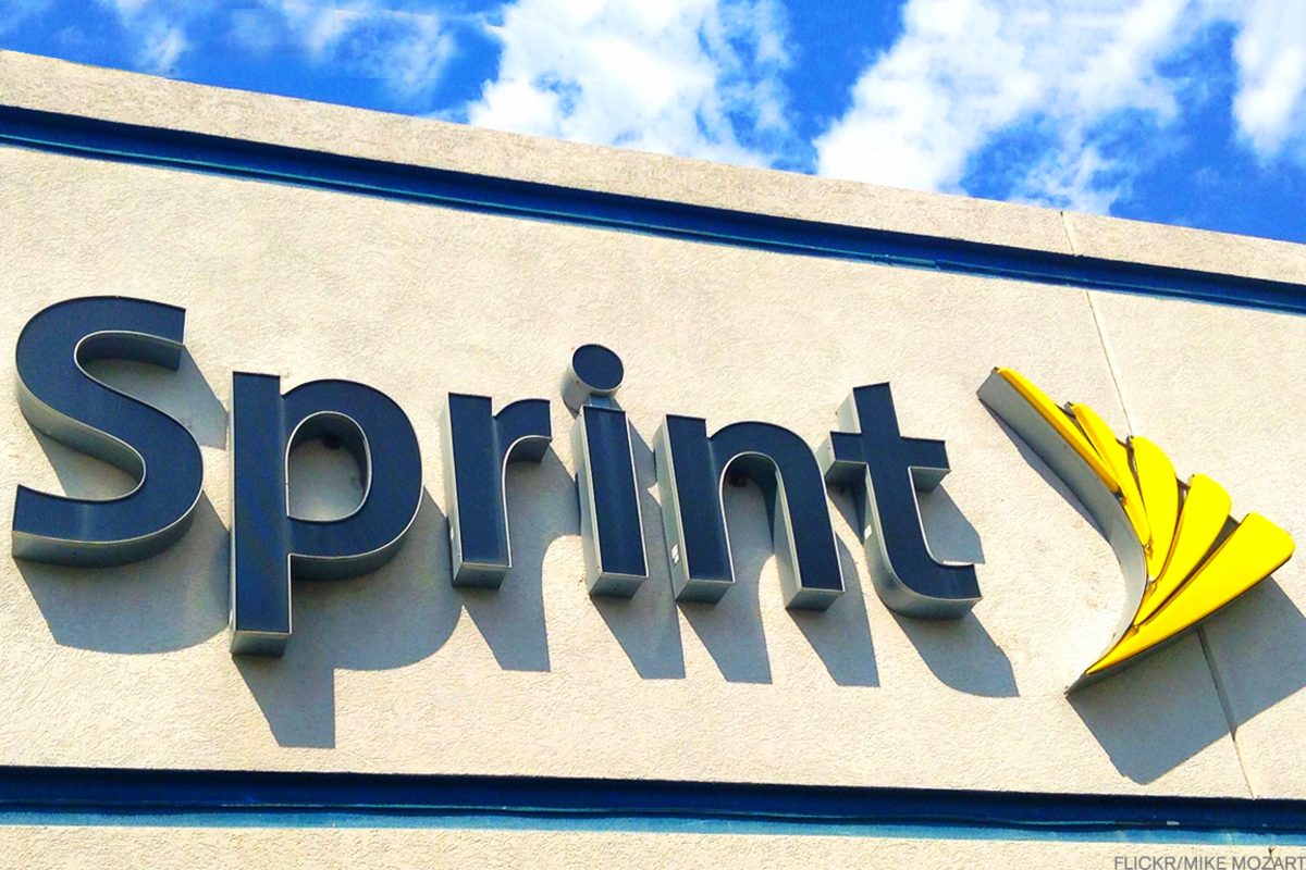 Investors Hungry for Yield Put Money Where Their Mouth Is in Sprint ...