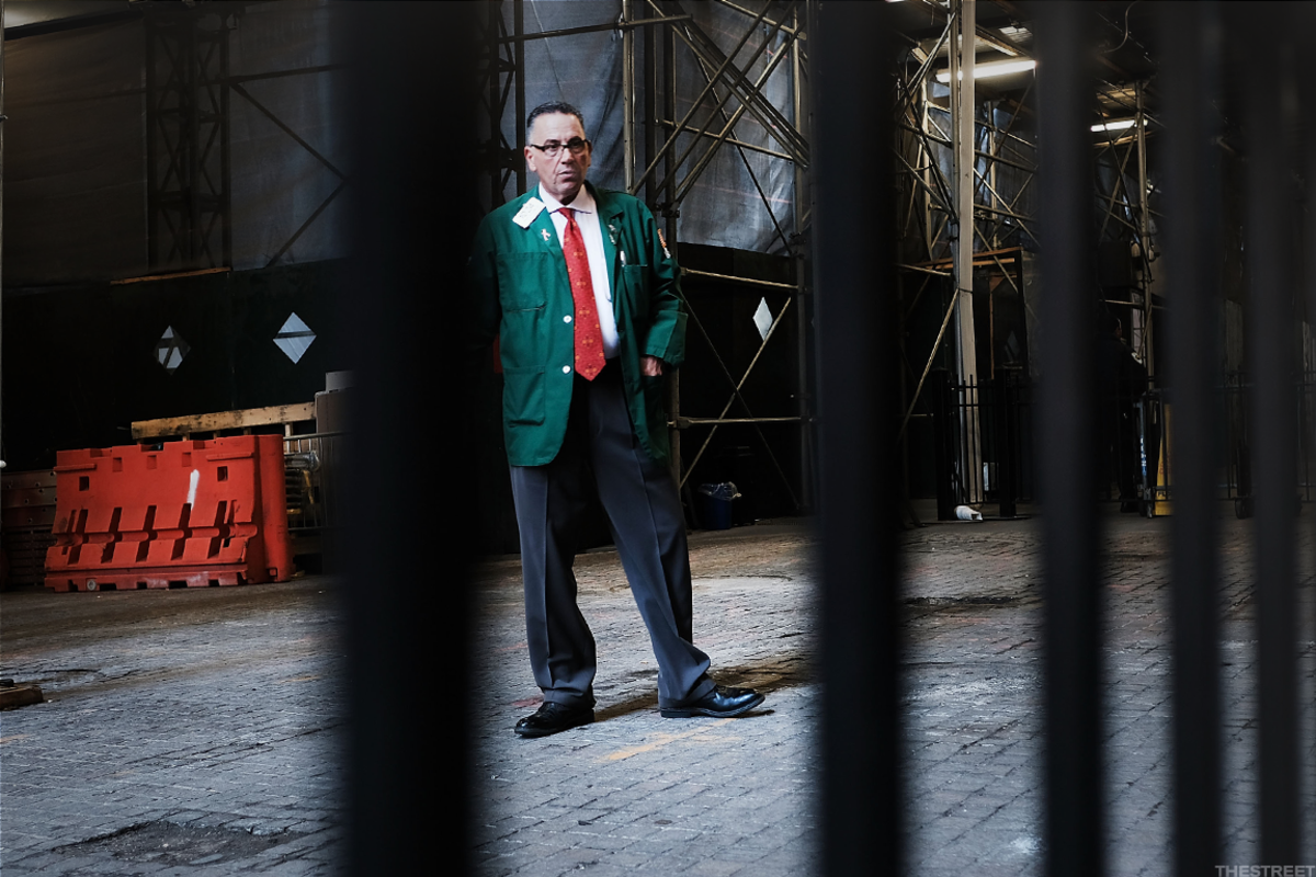 Renault Talks Merger With Nissan, CME Group Buys NEX - 5 Things You ...