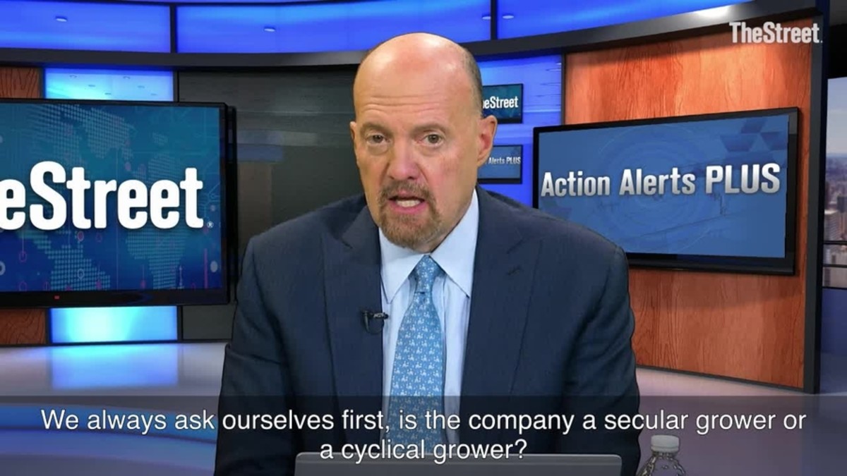 Jim Cramer Prefers Secular Growers to Cyclical Growers - TheStreet