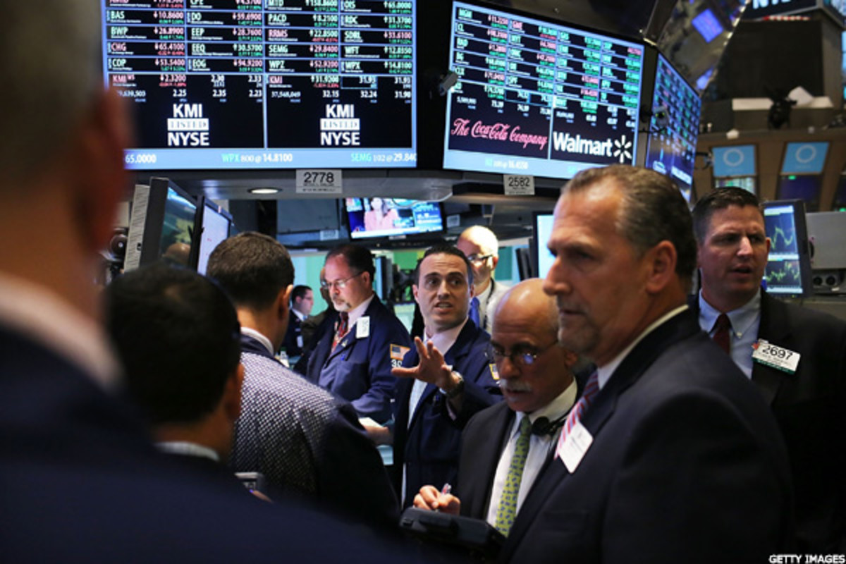 Dow Takes Another 700-Point Plunge - TheStreet
