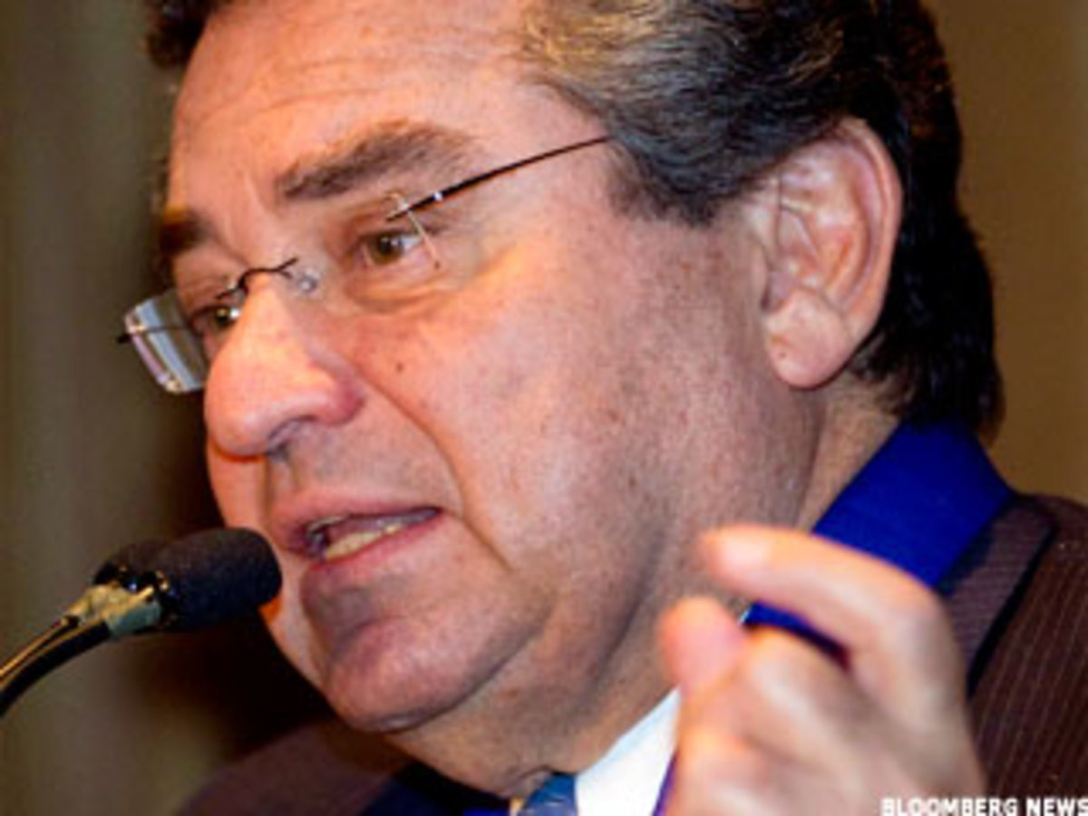 New York Community Bancorp Reports Strong Lending Volume - TheStreet