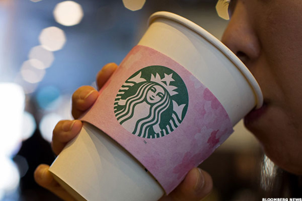 Coffee Giant Starbucks Must Address 2 Nagging Challenges in 2015 ...