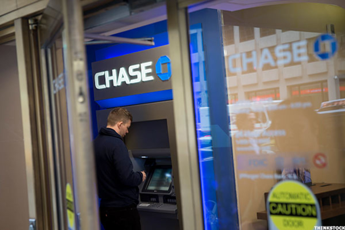 Chase (JPM) Hires Amazon (AMZN) Customer-Service Exec as Digital's Rise ...