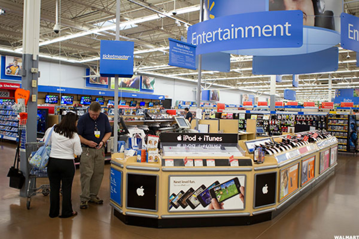 Wal-Mart Drops Prices for Apple iPhones and Samsung Galaxy S4 - TheStreet