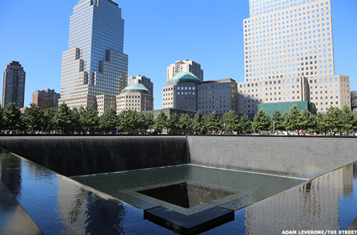 On 9/11, 12 Before and After Photos Depicting the World Trade Center ...