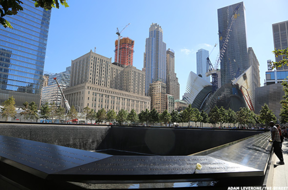 On 9/11, 12 Before and After Photos Depicting the World Trade Center ...