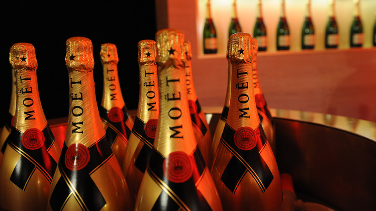 Moet Hennessy Bets on Bubbly in China With Sparkling Winery - Video ...