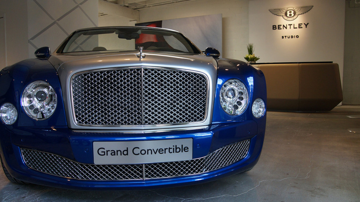 Bentley Takes Wraps Off New Grand Convertible at LA Auto Show - Video ...