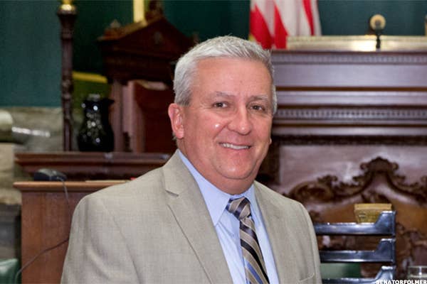 Top 10 Pro-Marijuana Politicians in the U.S. Fighting for Pot Reform ...