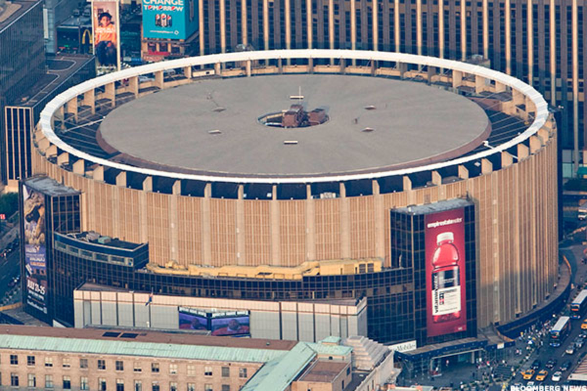 How Madison Square Garden (MSG) Could Get a Windfall From Its Air ...