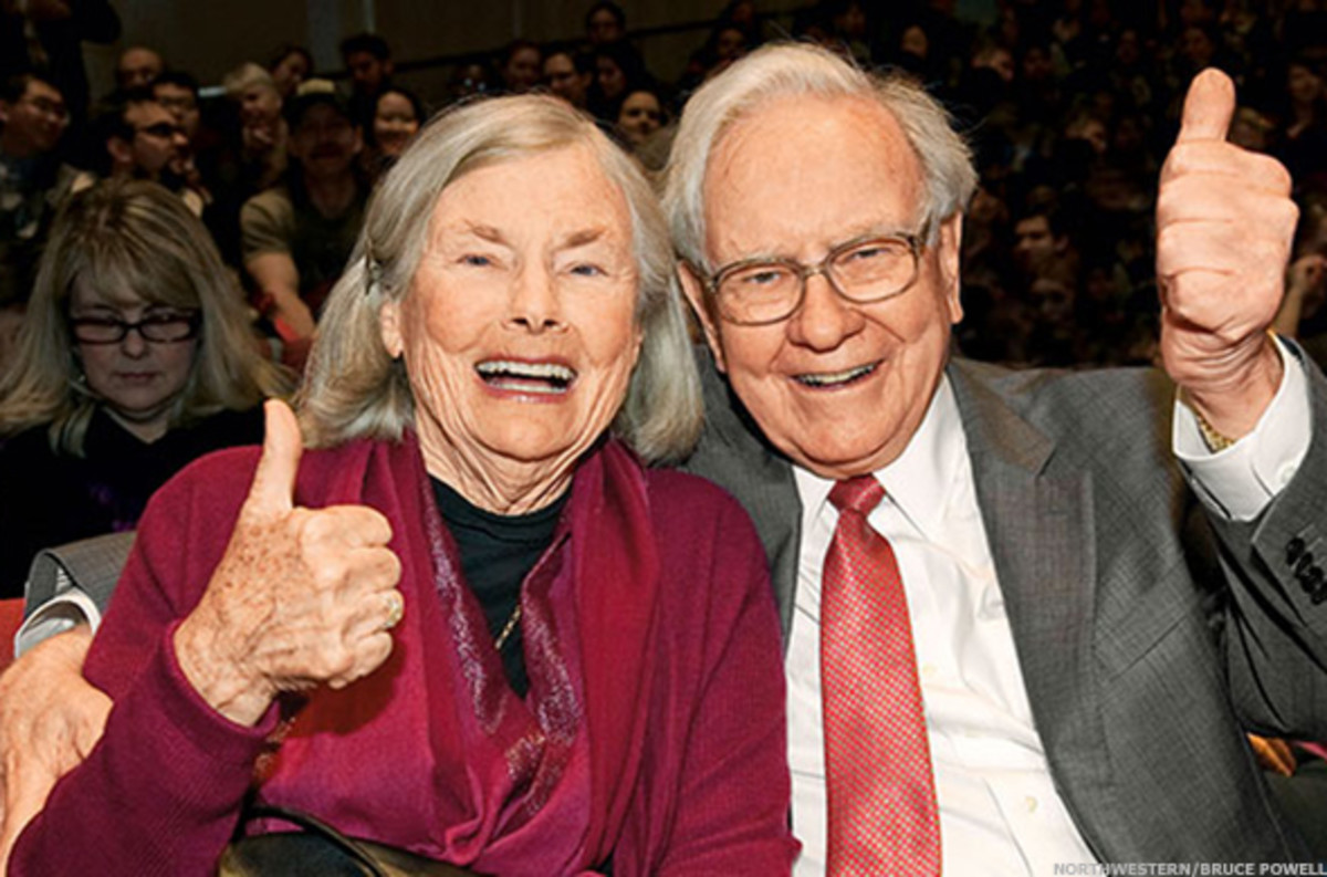 How to Live Warren Buffett's Life in Its Entirety - TheStreet