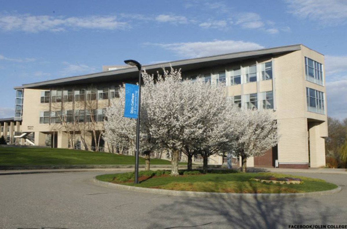 The 25 Most Expensive Dorms in the U.S. - TheStreet