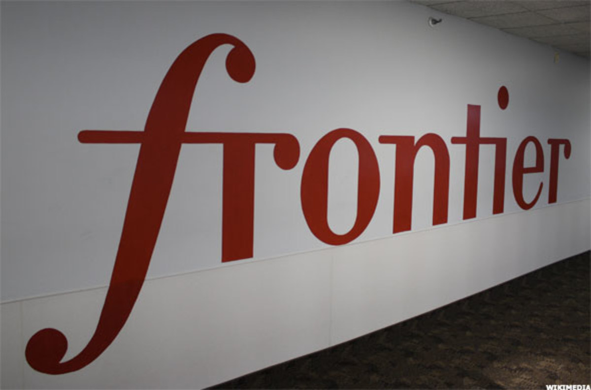 Frontier Communications (FTR) Stock Drops as Q1 Loss Widens - TheStreet