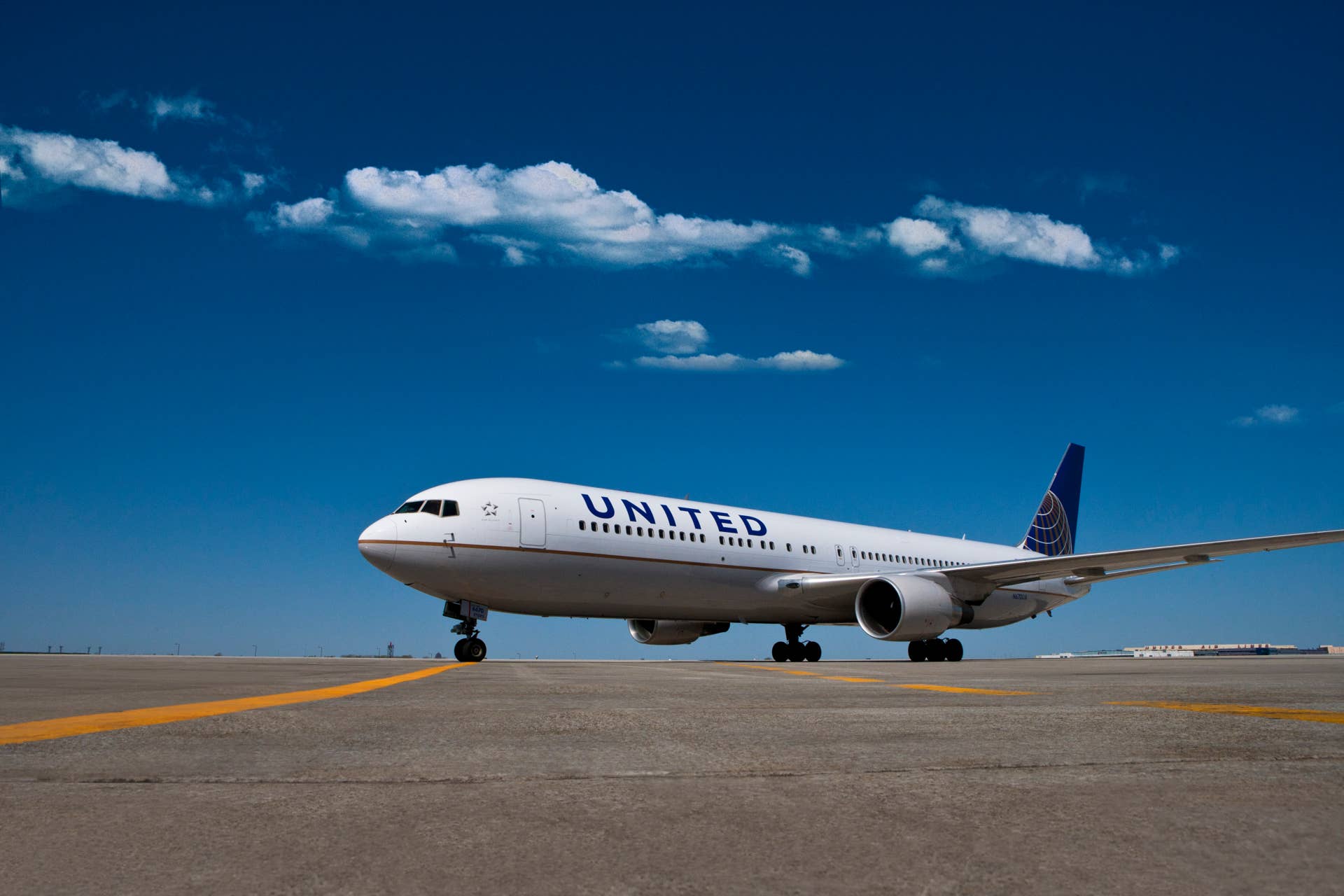 Boeing 767s Find New Life on United's Newark-Europe Routes - TheStreet
