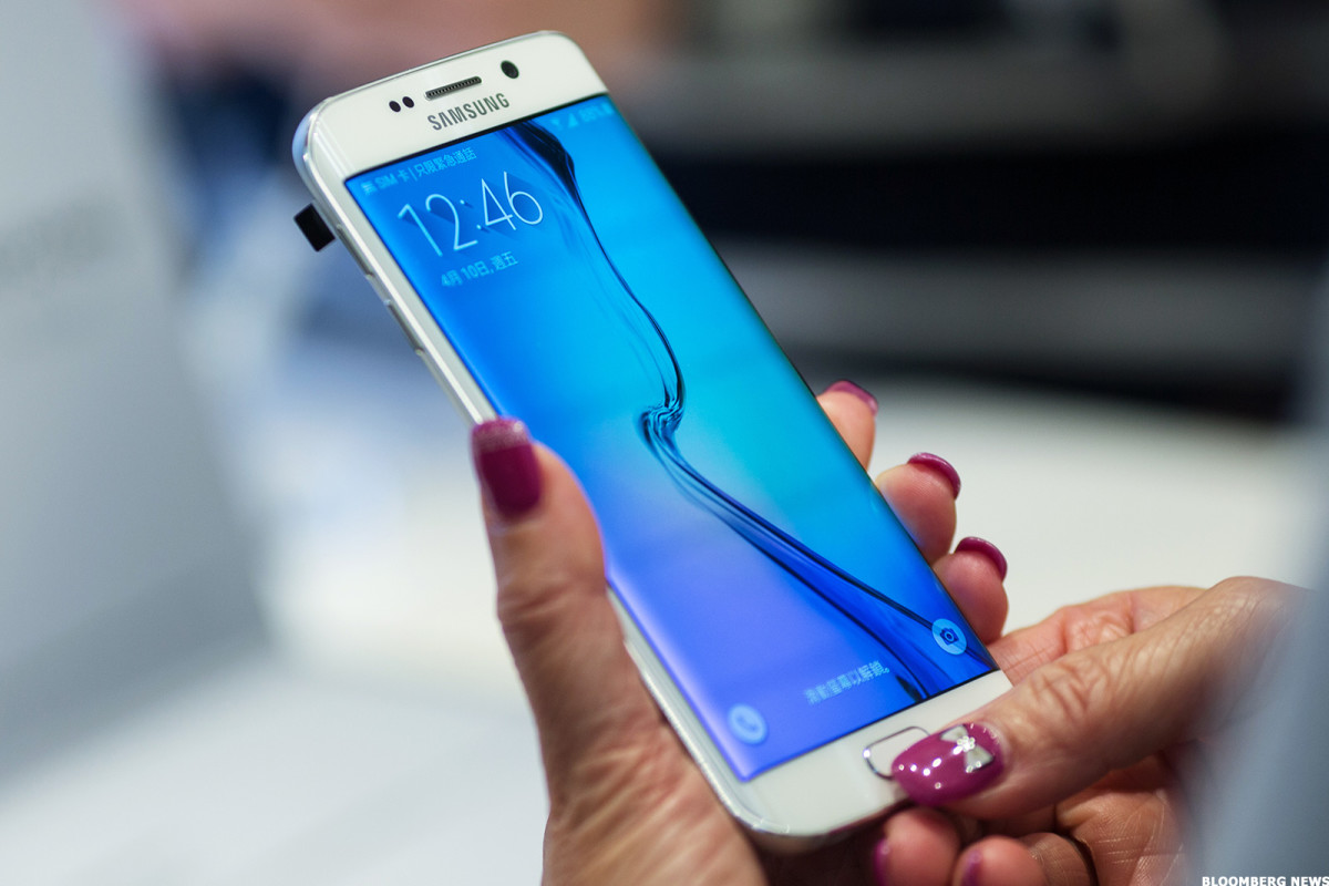 Samsung Galaxy S6 Edge Review: This Double-Curved Screen Is Unique ...
