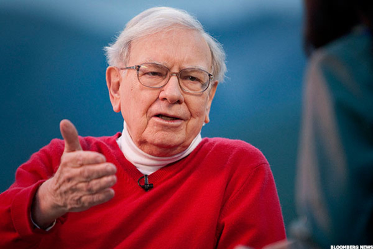 4 Rising Cyclical Stocks That a Young Warren Buffett Would Buy Today ...