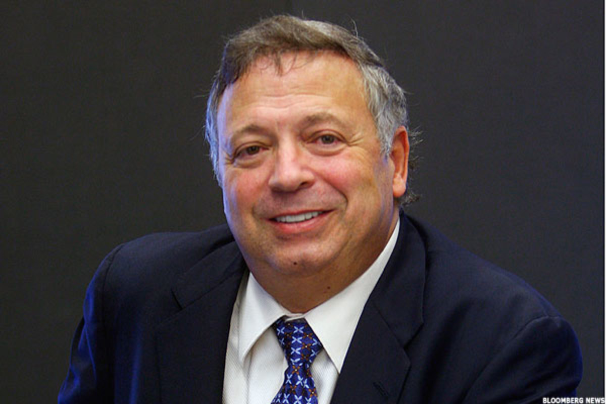 Apple: $4 Billion Man Hits the Mark - TheStreet