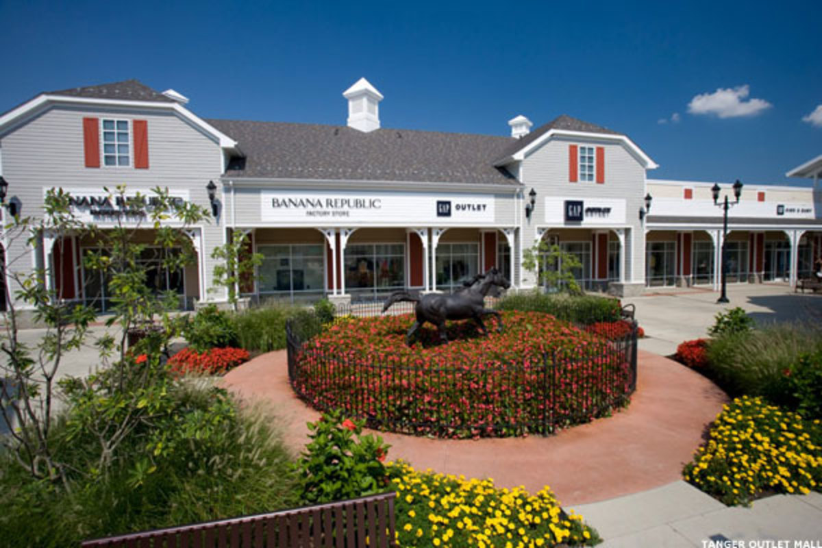 Tanger Falls on Goldman Sachs Downgrade to Sell - TheStreet