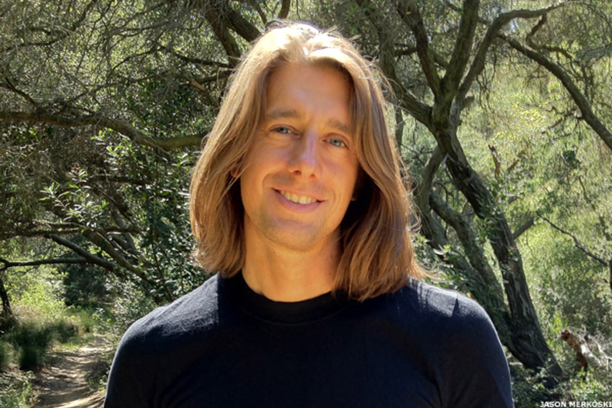 The Digital Skeptic: Amazon Kindle Designer Burns The Page - TheStreet