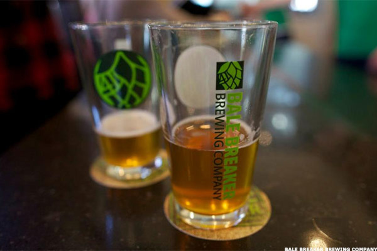 10 Reasons To Love Fresh Hop Beer Season - TheStreet