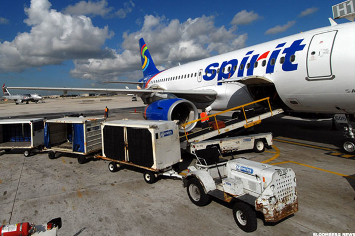 Spirit Airlines Stock Slides After JetBlue Tests Frontier Tie-Up ...