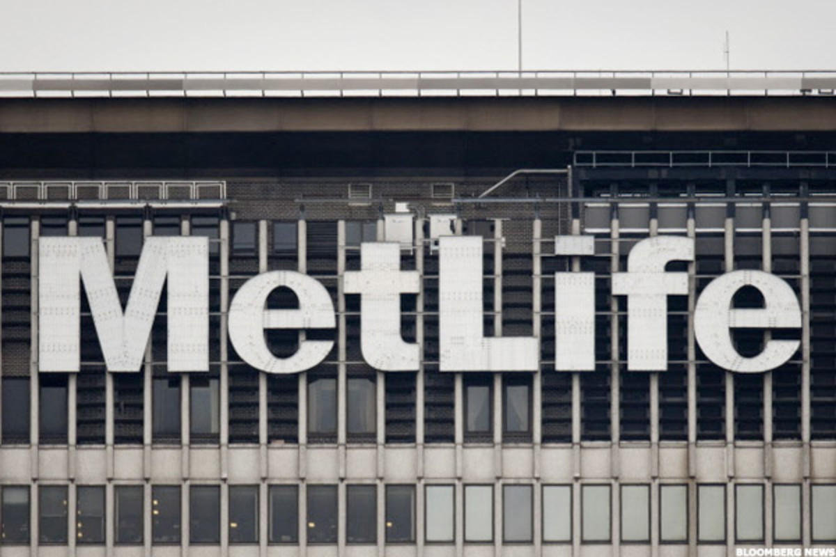 Metlife Misses Earnings Estimates on Weak Hedge Fund Performance ...