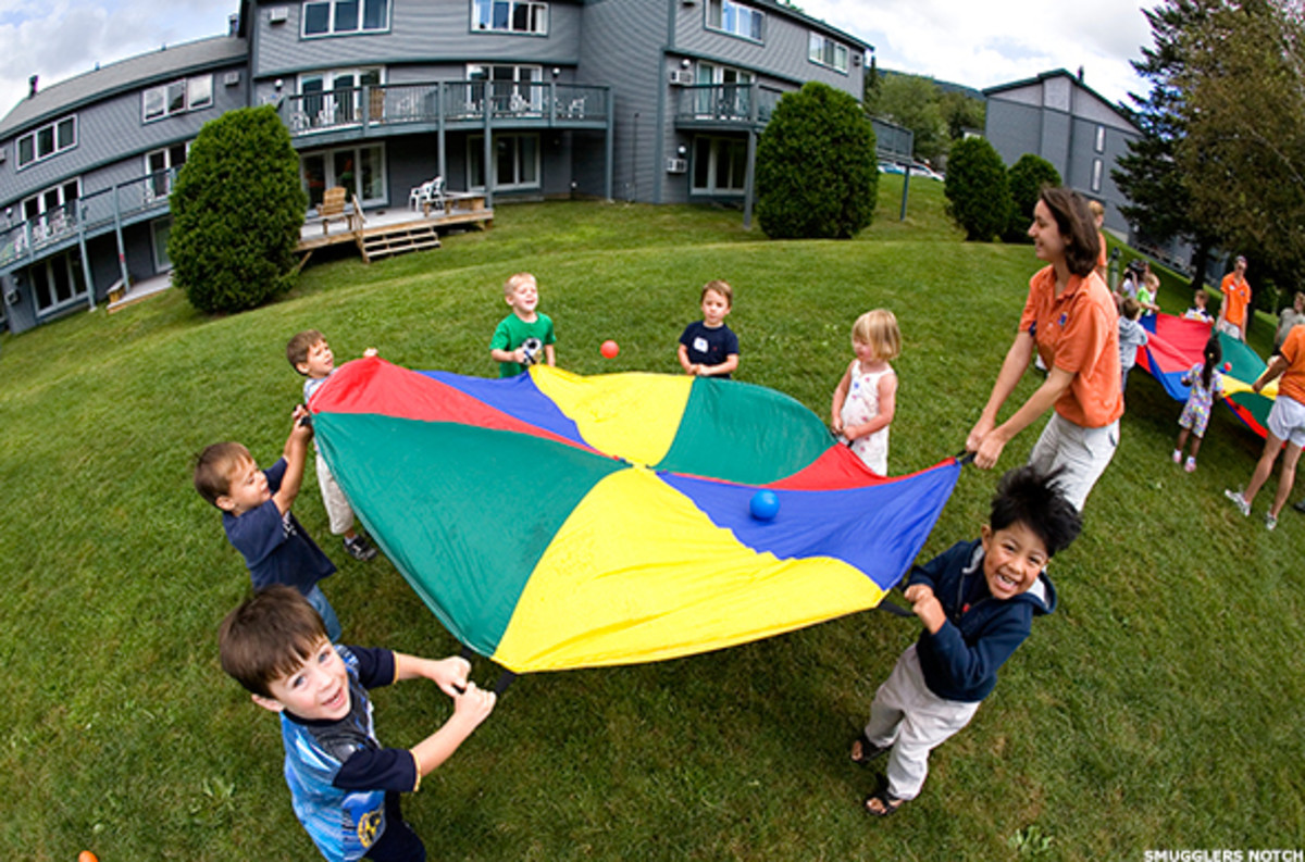 Traveling With Kids: 10 Ideas for Your Family Summer Vacation - TheStreet