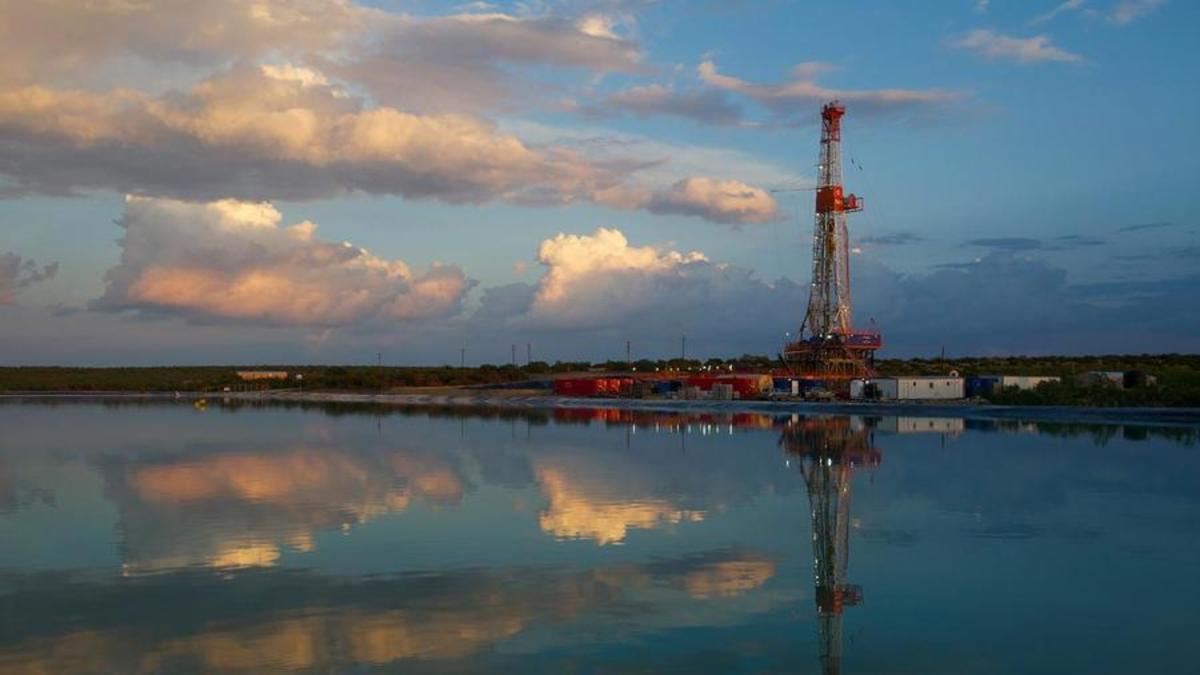 Why You Should Buy Oil Giant Apache Here - TheStreet