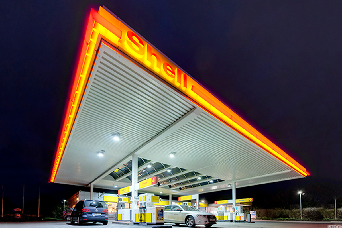 Shell Boosts Cash Flow Forecasts, Scraps Script Dividend as Oil Prices ...