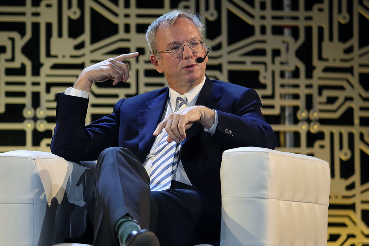 Alphabet Executive Chairman Eric Schmidt to Step Down in 2018 - TheStreet
