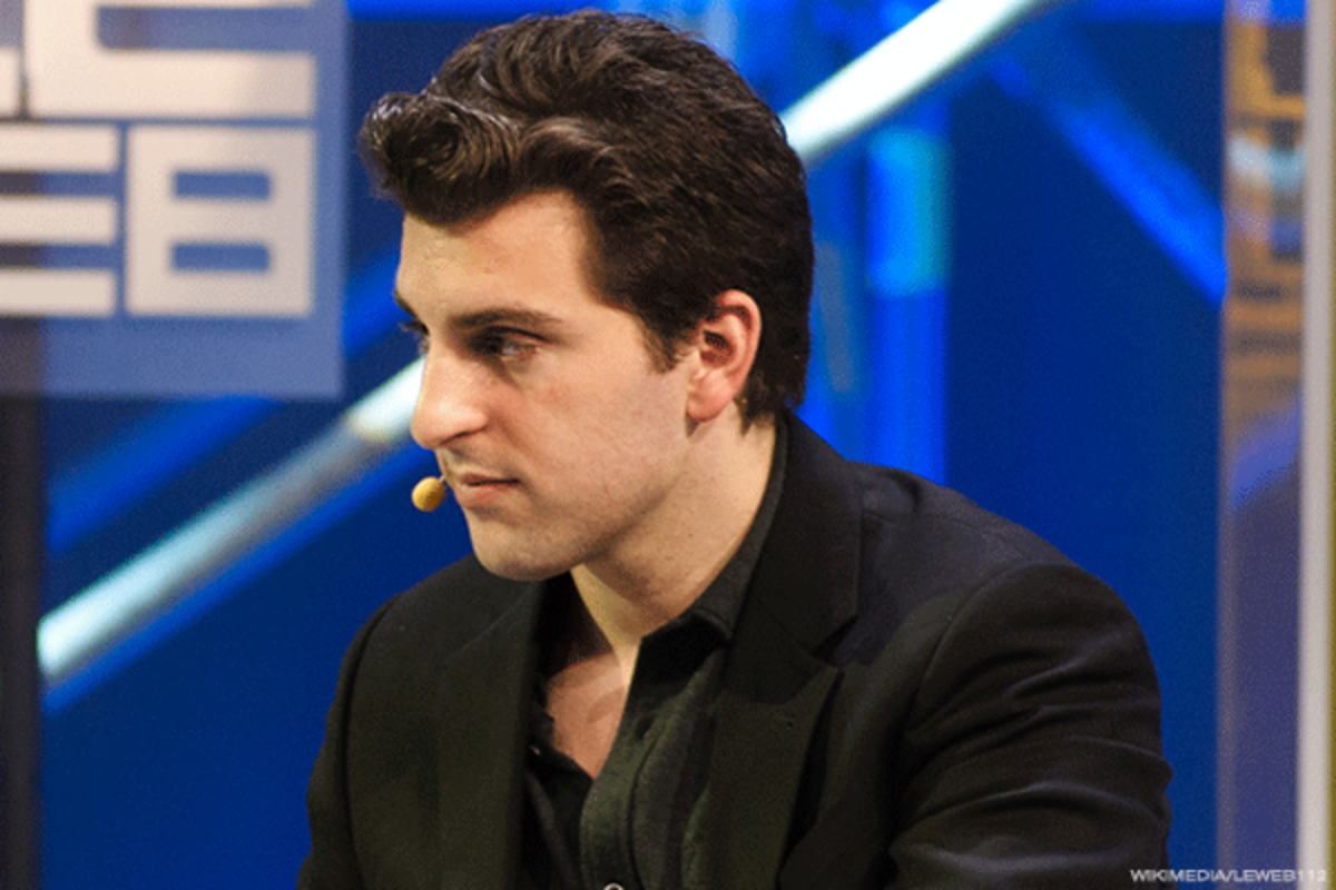 Airbnb CEO Brian Chesky Talks Trump, Uber and Why IPO Isn't Urgent ...
