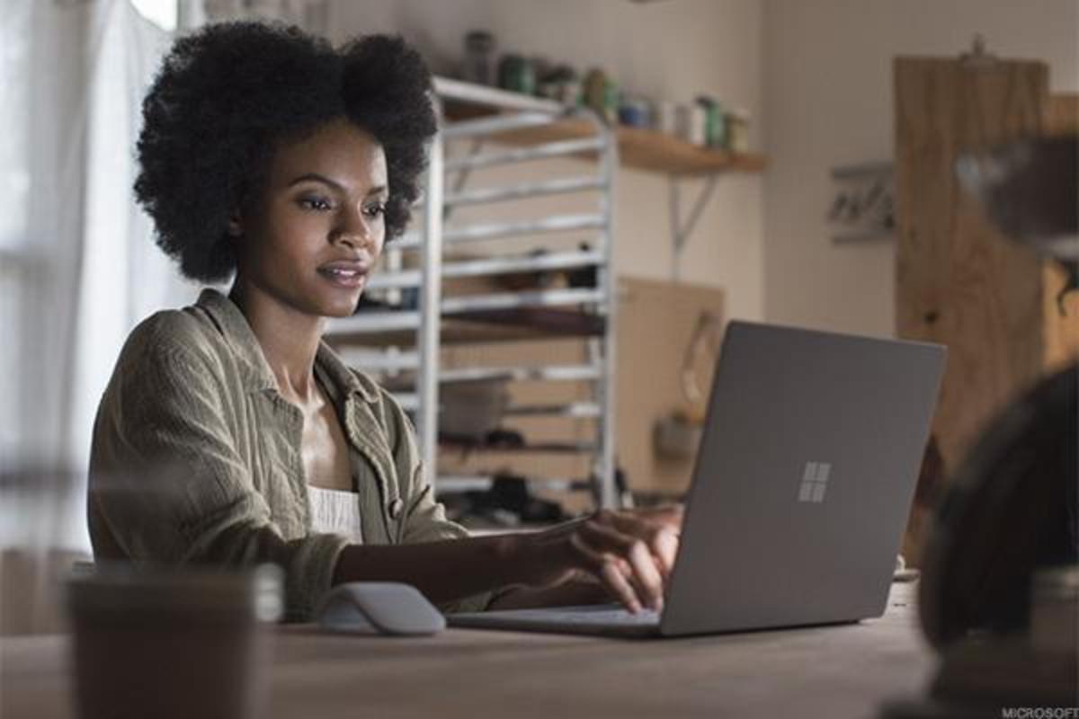 Microsoft Unveils Office 365 'Stream' Service for Corporate Video ...