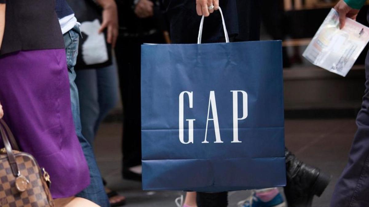 Gap Swings to Surprise Profit, Nearly Doubles Revenue - TheStreet