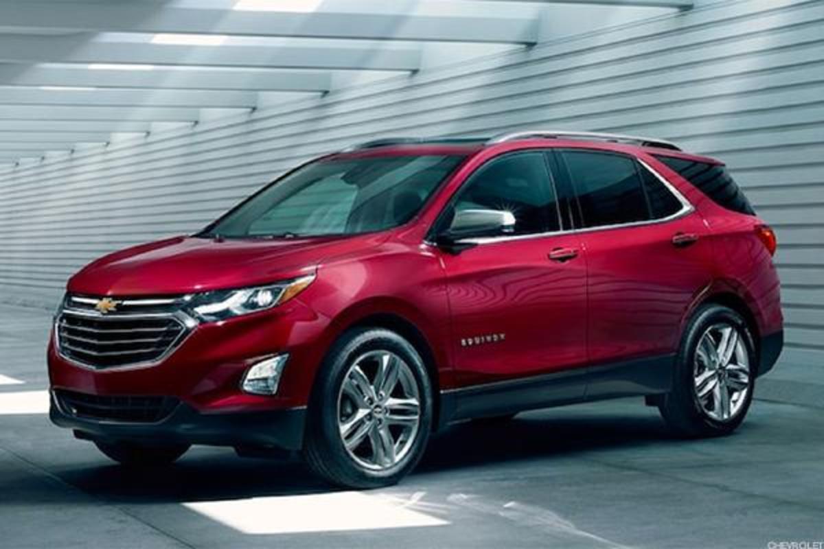 GM's Gen 3 Chevrolet Equinox Steps Up Its Game in Compact Crossover ...