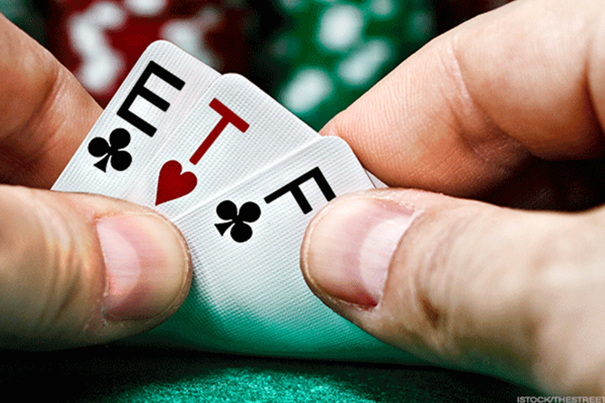 Diamonds, Spiders and QQQ ETFs Have Risk to Quarterly Value Levels ...