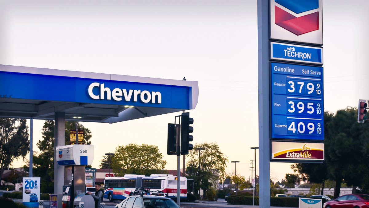 Chevron Stock Slips After Q1 Profits Leap On Gas, Crude Oil Surge ...