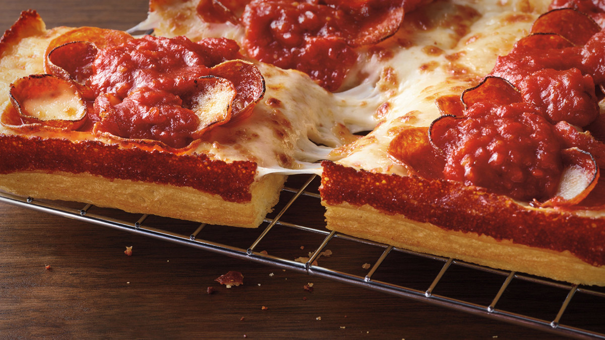 Pizza Hut Adds 'Fastest-Growing' Detroit Pizza to Menu at $11 - TheStreet