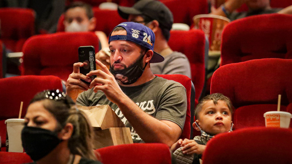 AMC Stock: Theater Chain Thinks Popcorn Can Save Its Business (It Can’t ...