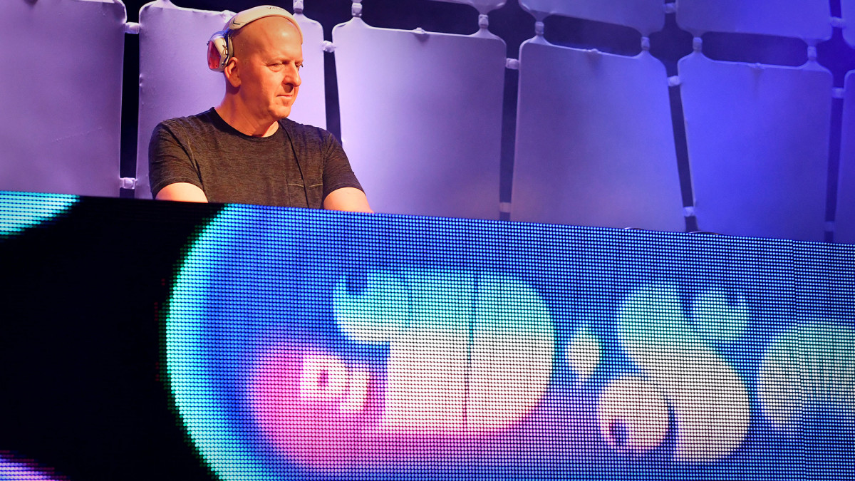 Backlash forces Goldman Sachs CEO to give up side gig he absolutely ...