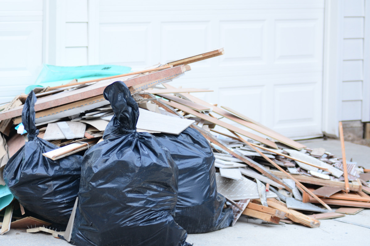 How Long It Takes for These Common Items to Decompose - TheStreet