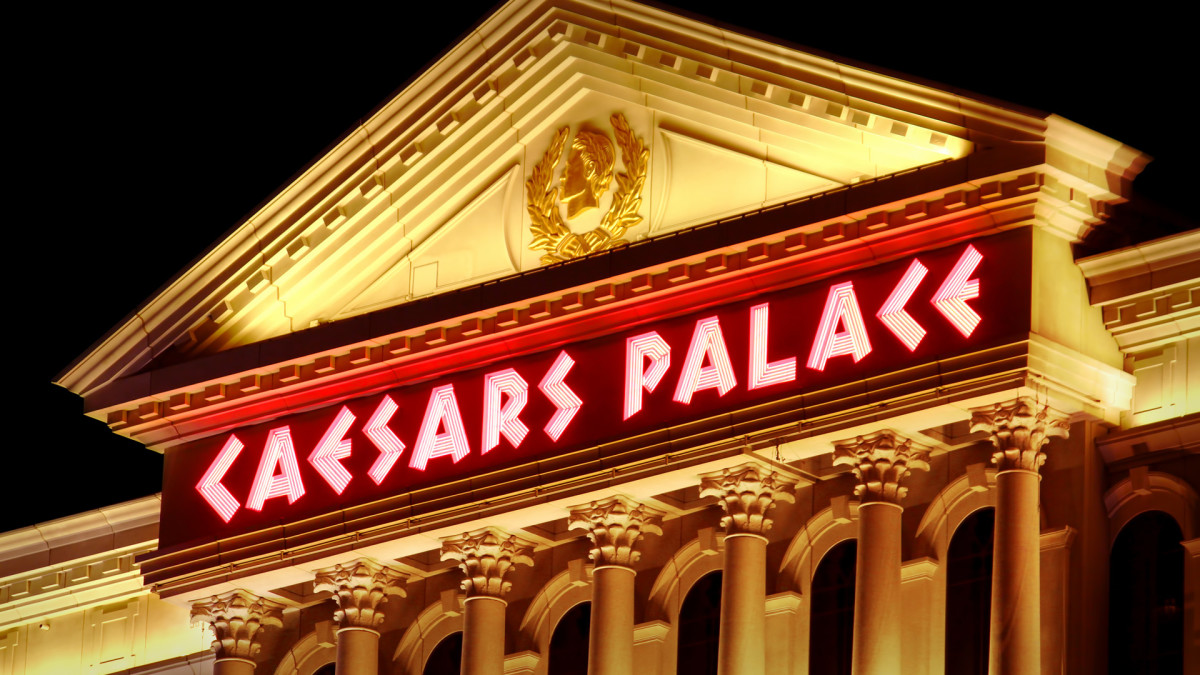 Caesars Stock Falls on Q3 Loss, Bounces on Debt-Reduction Plan - TheStreet