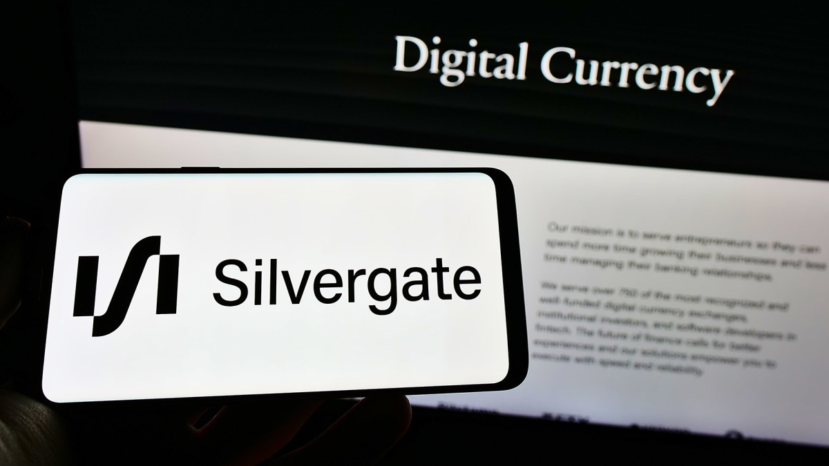 Silvergate Bank Collapses - TheStreet Crypto: Bitcoin and ...