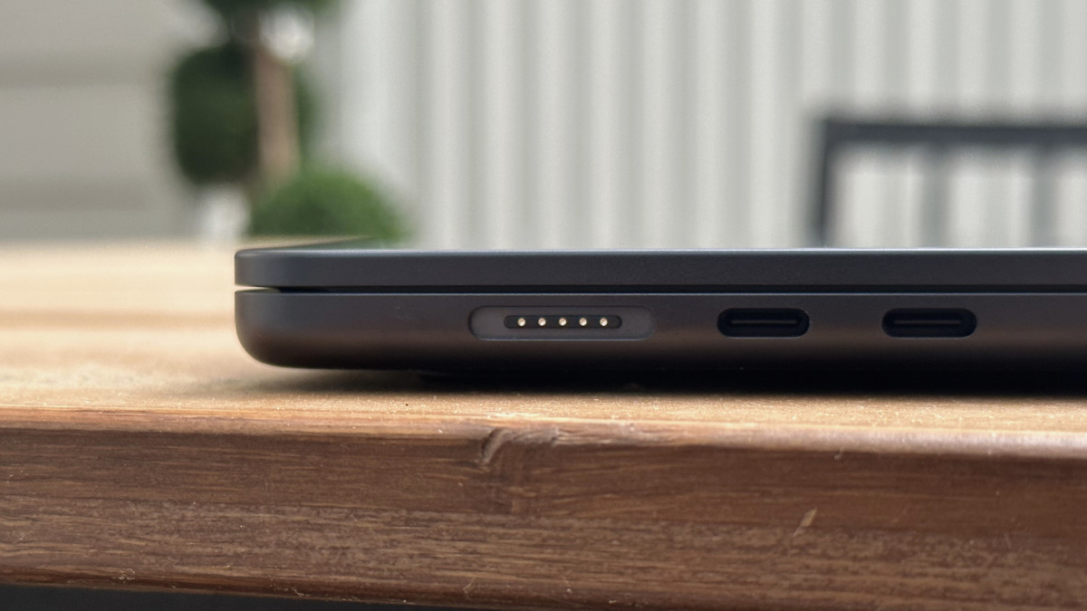 15-inch MacBook Air with M2 Review: Apple’s Biggest Air Impresses ...