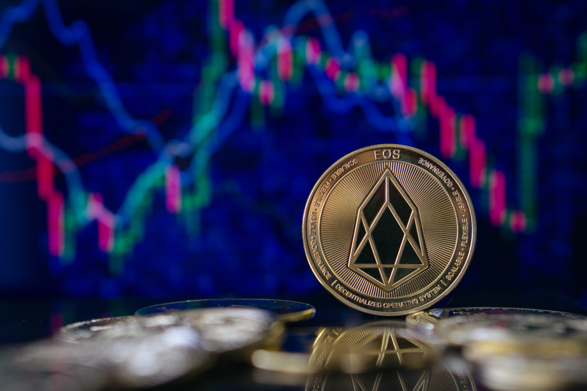 From Hype to Hope: The Remarkable Evolution of EOS in the Cryptoverse ...