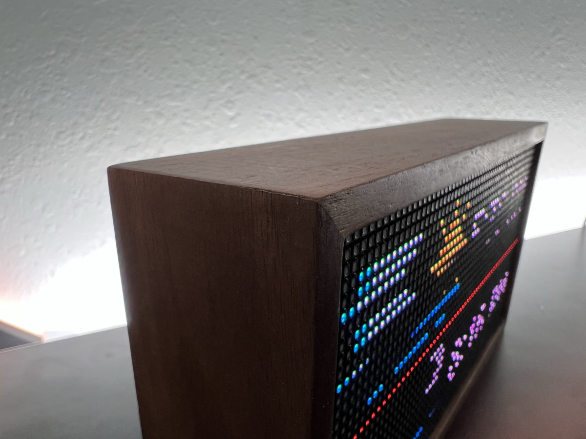 Tidbyt Review: a Smart Display With a Retro Look and Plenty of Apps ...