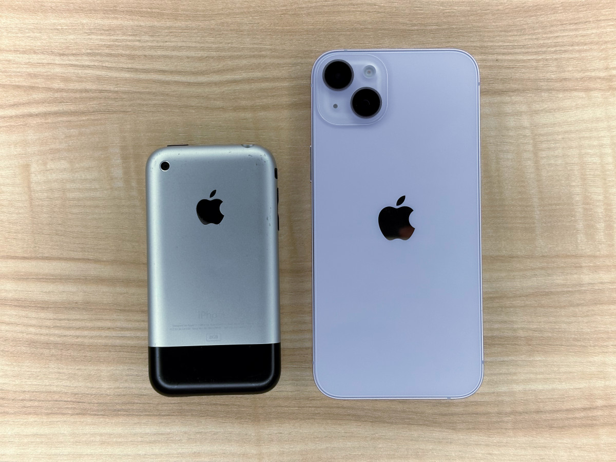 iPhone 14 Plus Review: Bigger, Lighter, and Just as Fast - TheStreet