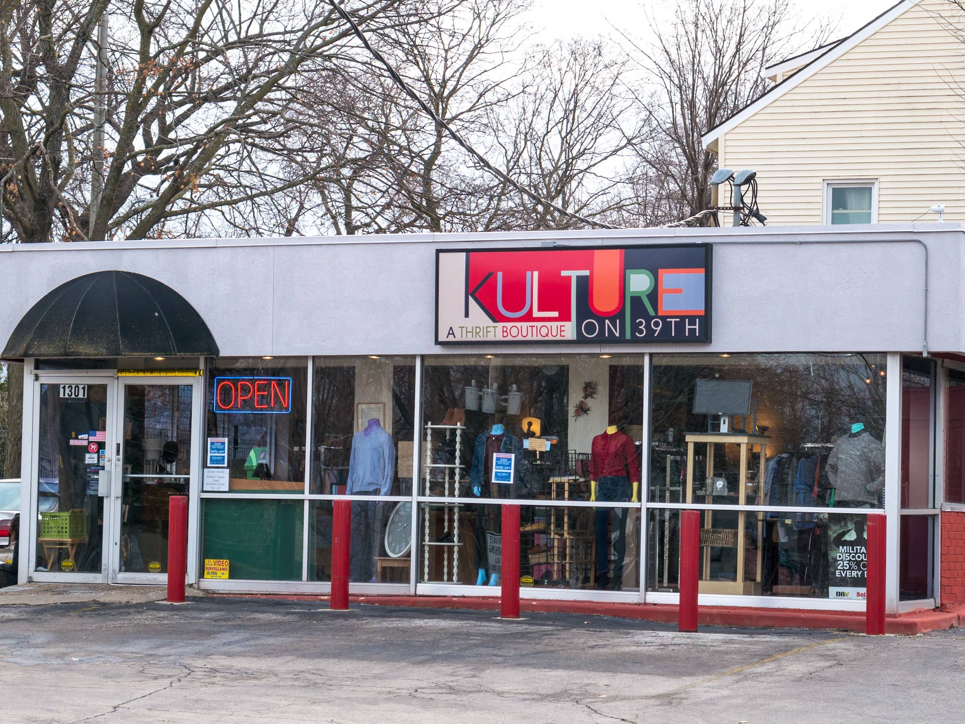 Best U.S. Cities for Vintage and Thrifty Shoppers - TheStreet