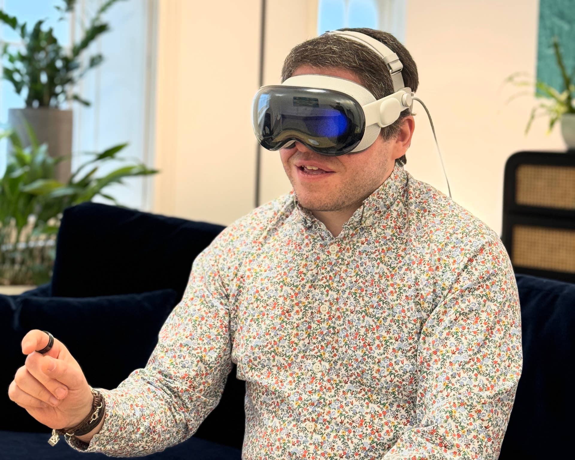 Apple Vision Pro Review: the future, today - TheStreet