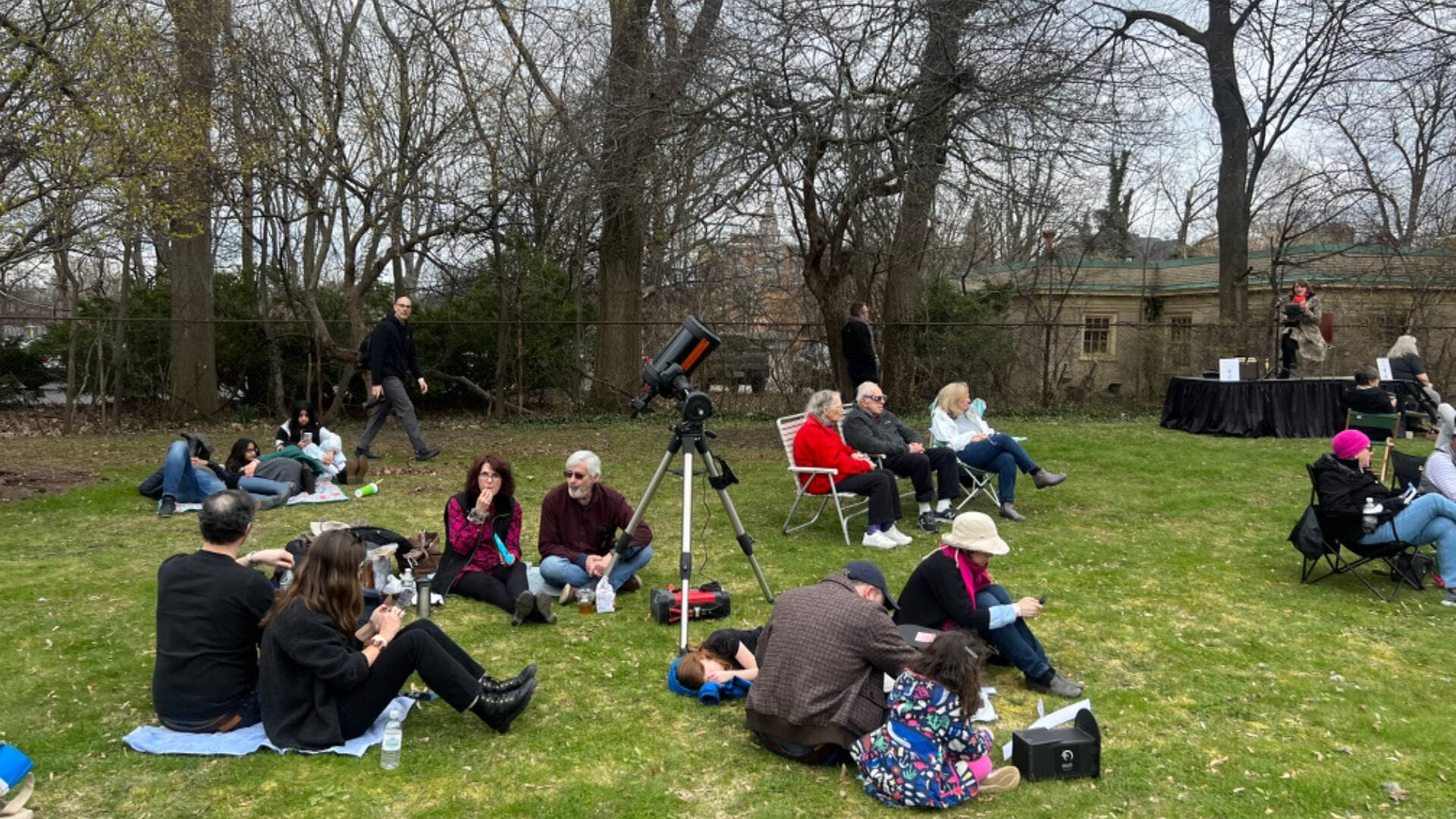This is how crazy Buffalo got during the eclipse - TheStreet
